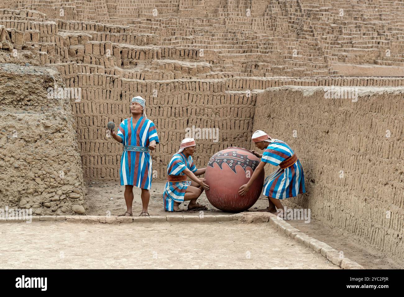 Huaca Pucllana adobe and clay pyramid of the Lima culture, Miraflores ...