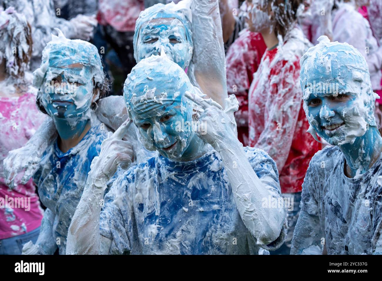 Students take part in the traditional Raisin Monday foam fight on St ...