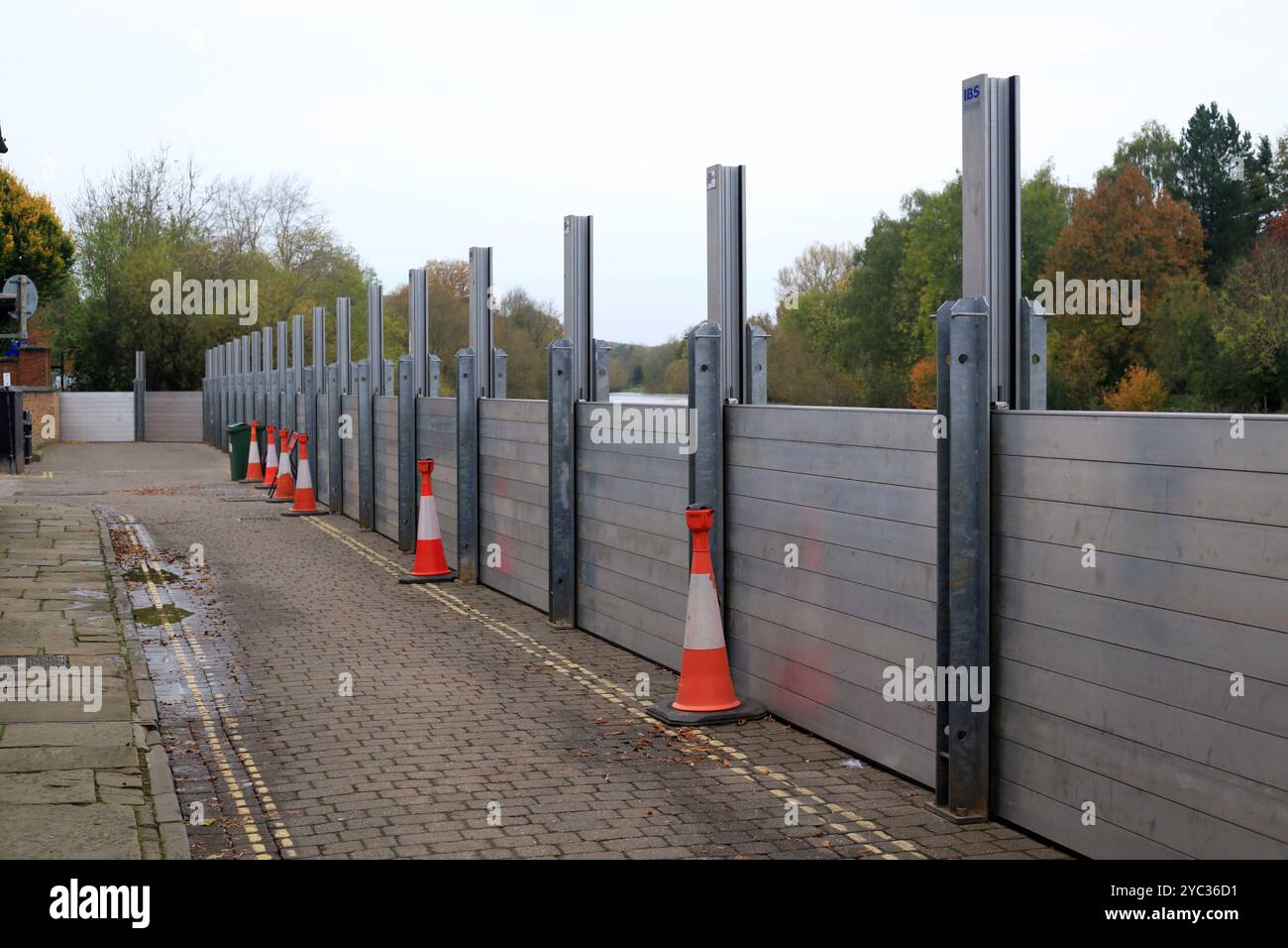 Flood defences in Bewdley, Worcestershire, England, UK Stock Photo - Alamy