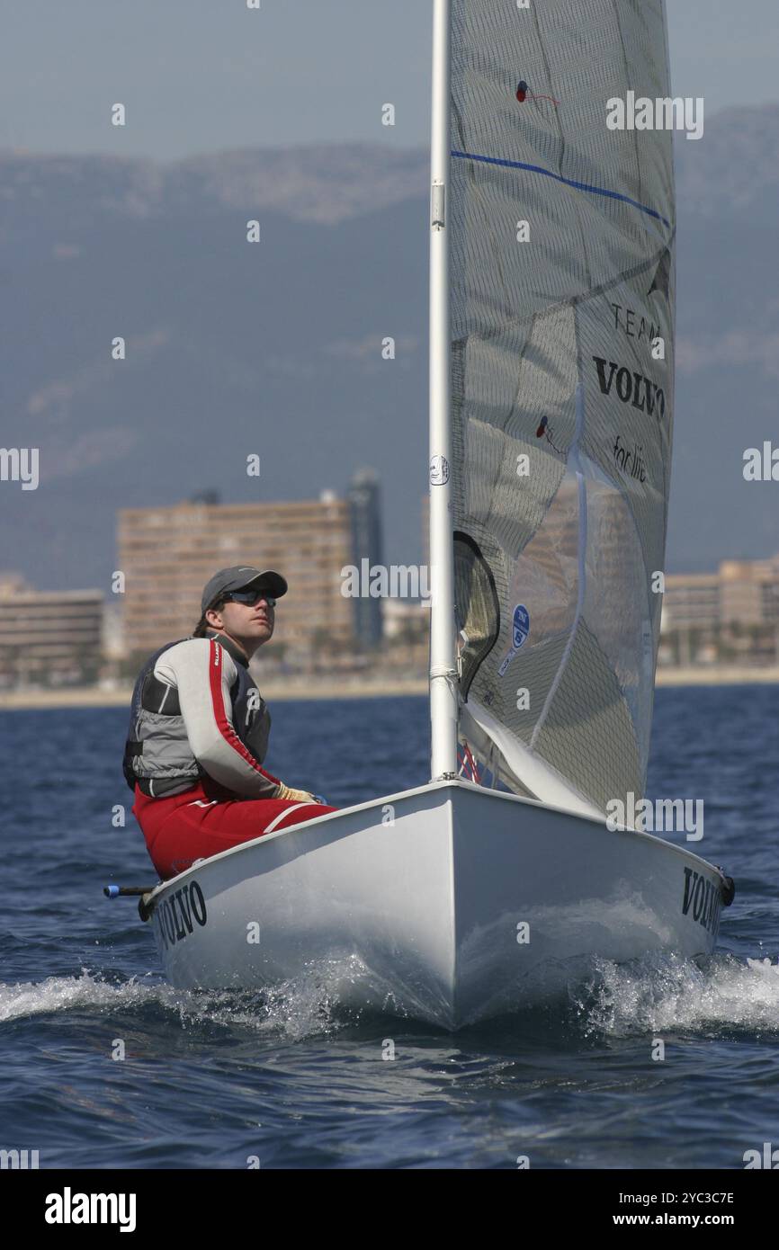 Finn sailing hi-res stock photography and images - Alamy