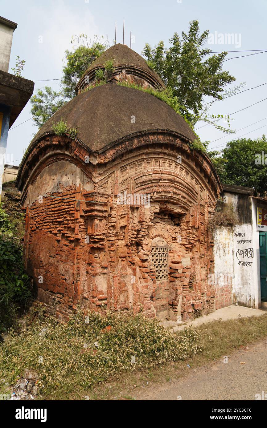 Radhakanta temple hi-res stock photography and images - Alamy