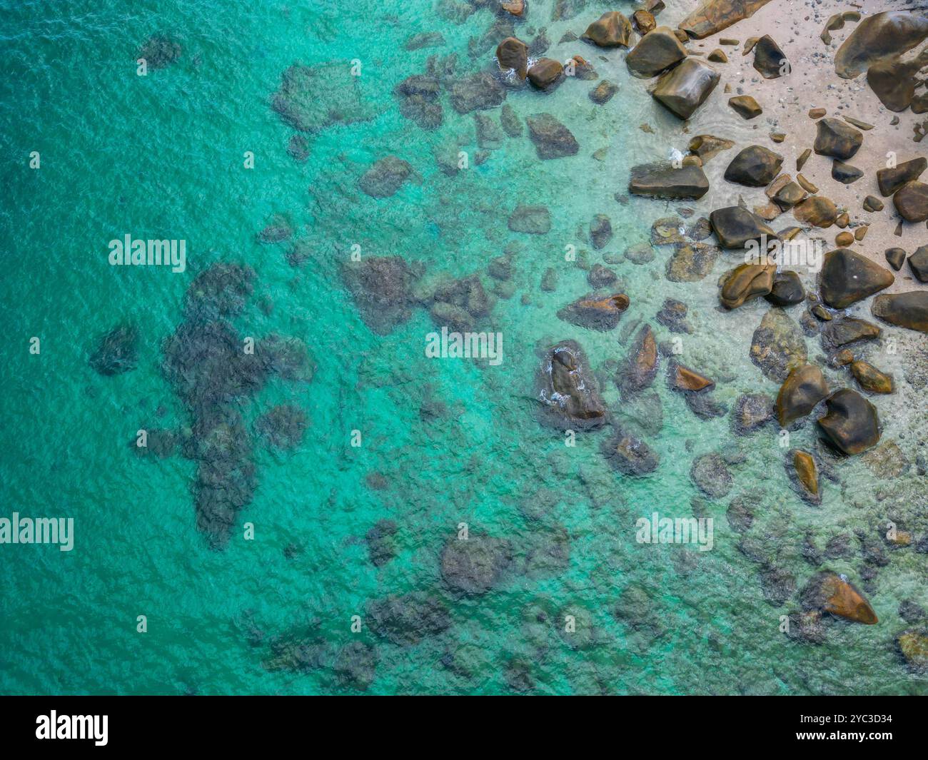 Crystal clear blue waters rocky hi-res stock photography and images - Alamy