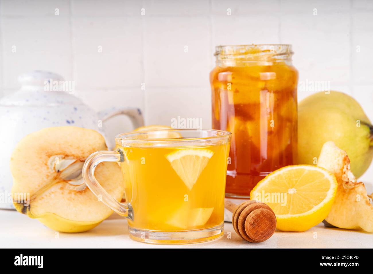 Korean traditional Quince Tea, MoGua hot autumn tea drink with apple ...