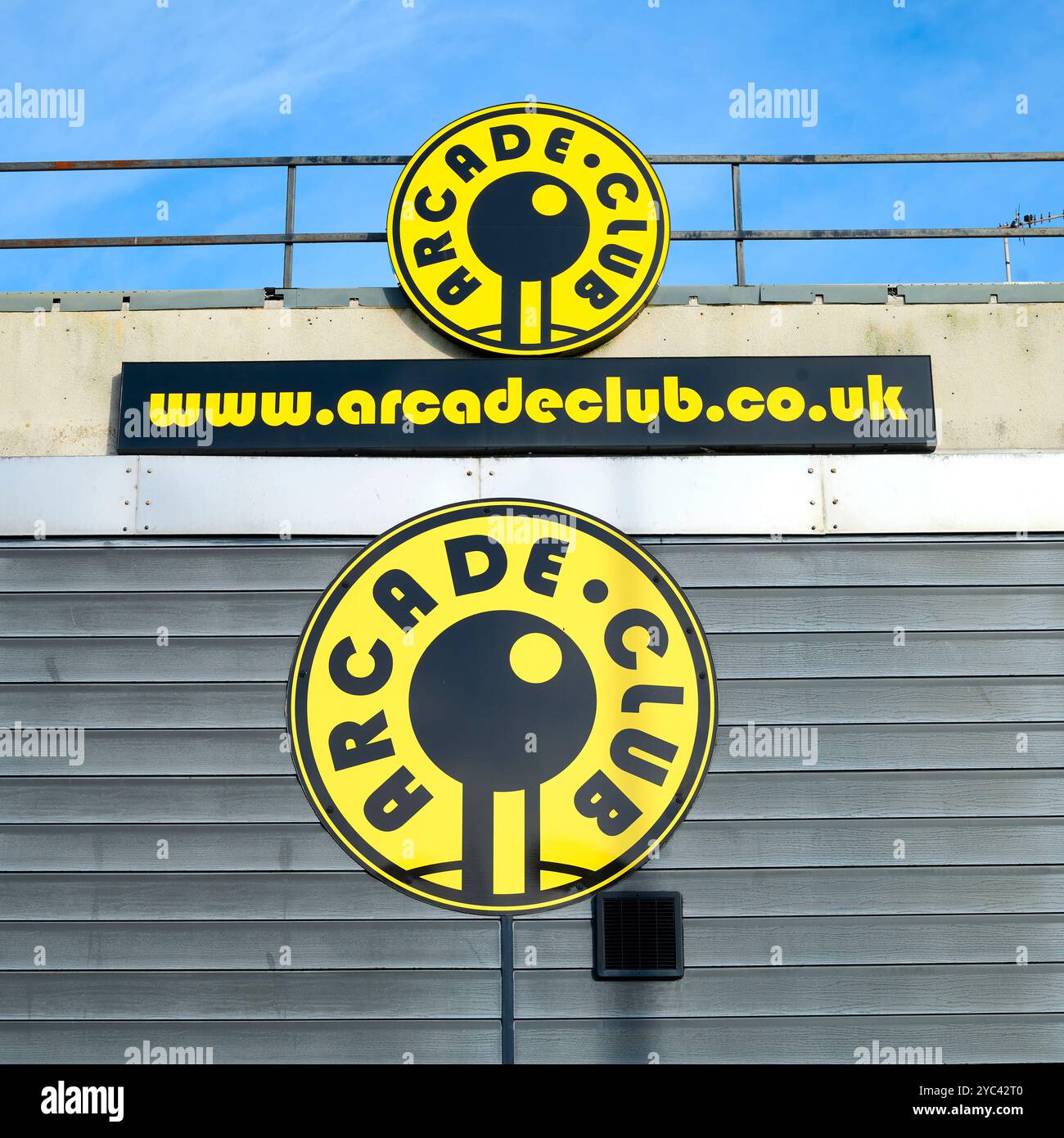 The Arcade Club on Bloomfield Road,Blackpool Stock Photo - Alamy