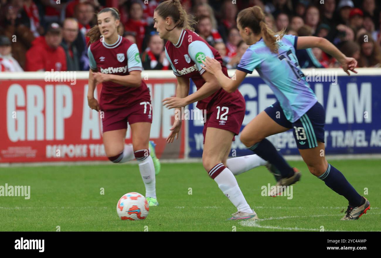 LONDON, ENGLAND - Emma Harries of West Ham United WFC in action during ...
