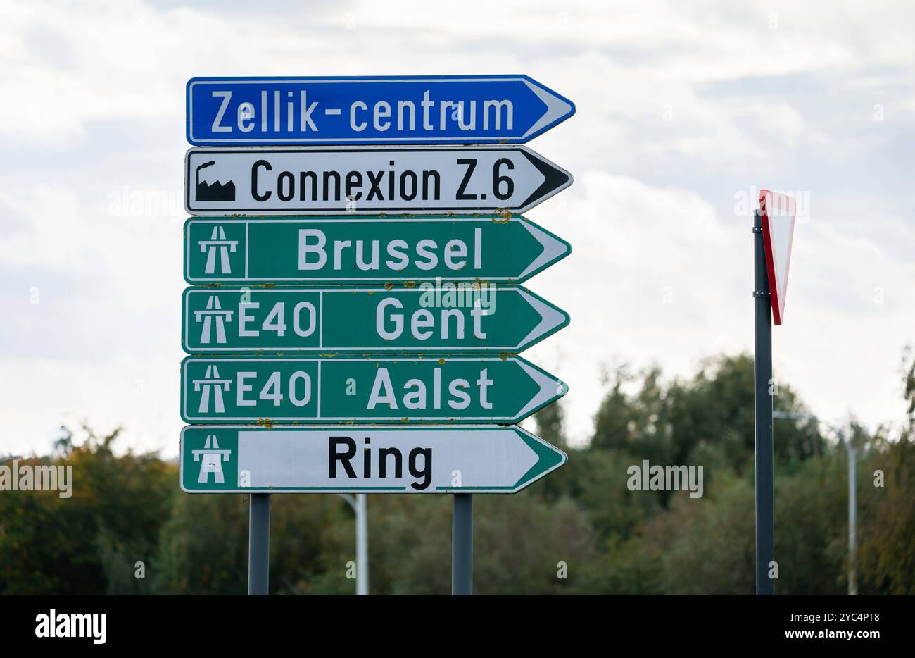Road signs to industrial zone, E40 and Ring highway in Zellik, Flemish ...