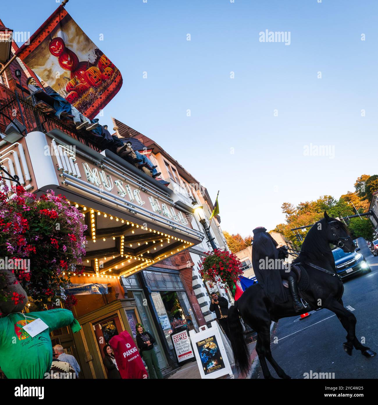 The Headless Horseman outside Tarrytown Music Hall during the Sleepy ...