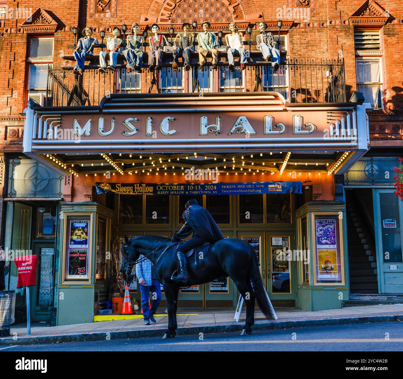 The Headless Horseman outside Tarrytown Music Hall during the Sleepy ...