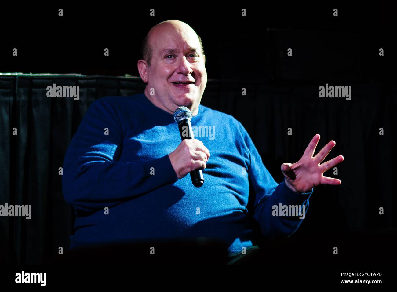 Photographed onstage before hi-res stock photography and images - Alamy