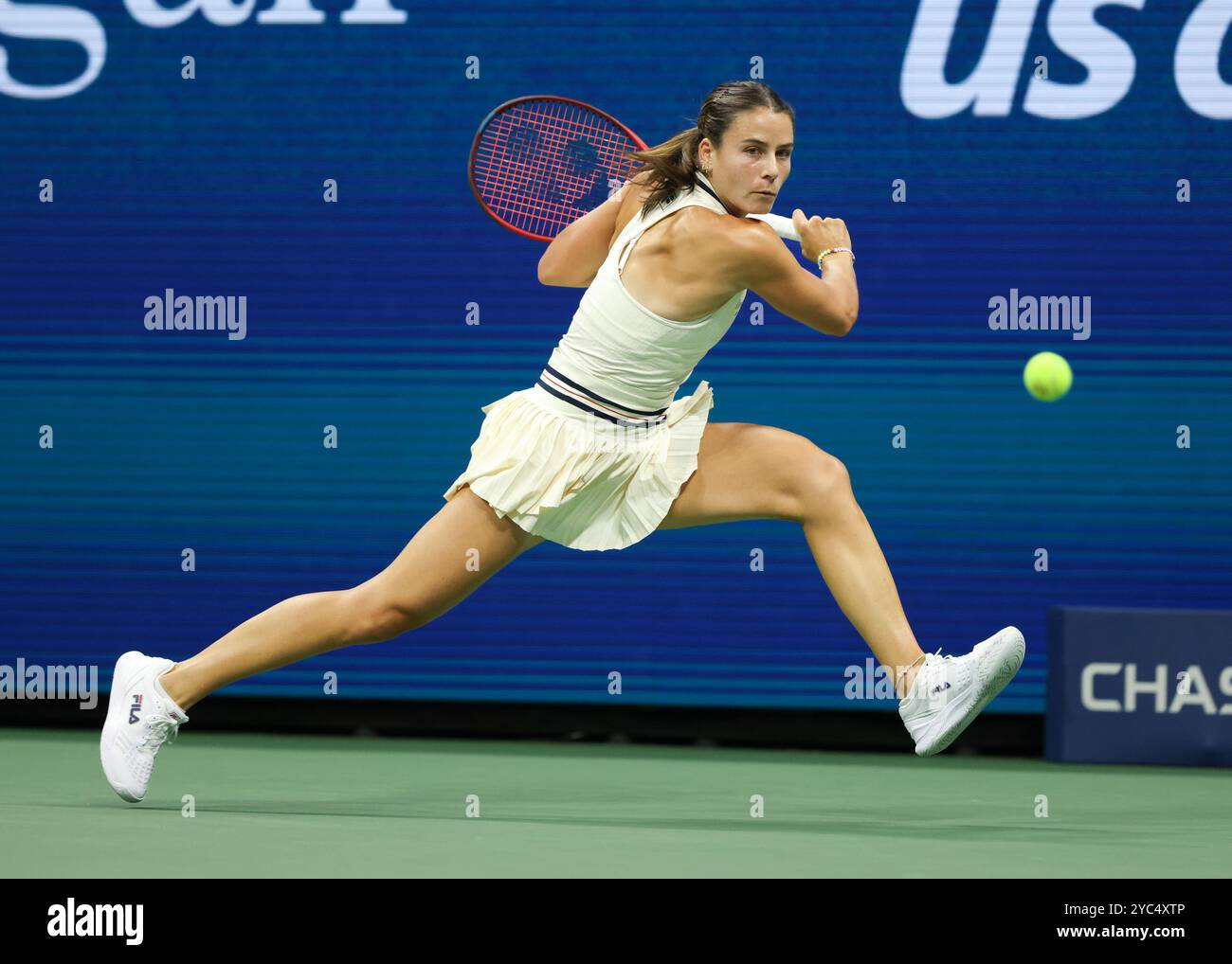 Emma navarro usa hi-res stock photography and images - Alamy
