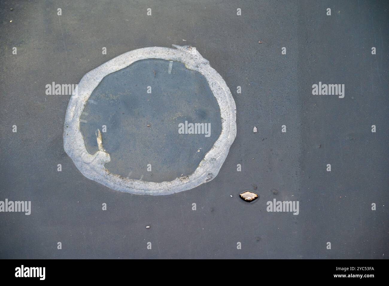 Wet patch leak on floor hi-res stock photography and images - Alamy