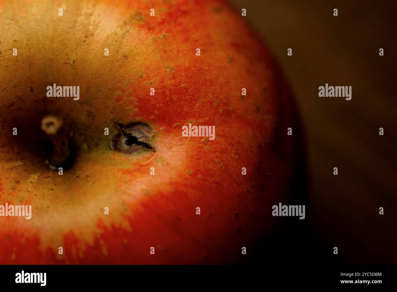 red apple close up Stock Photo - Alamy
