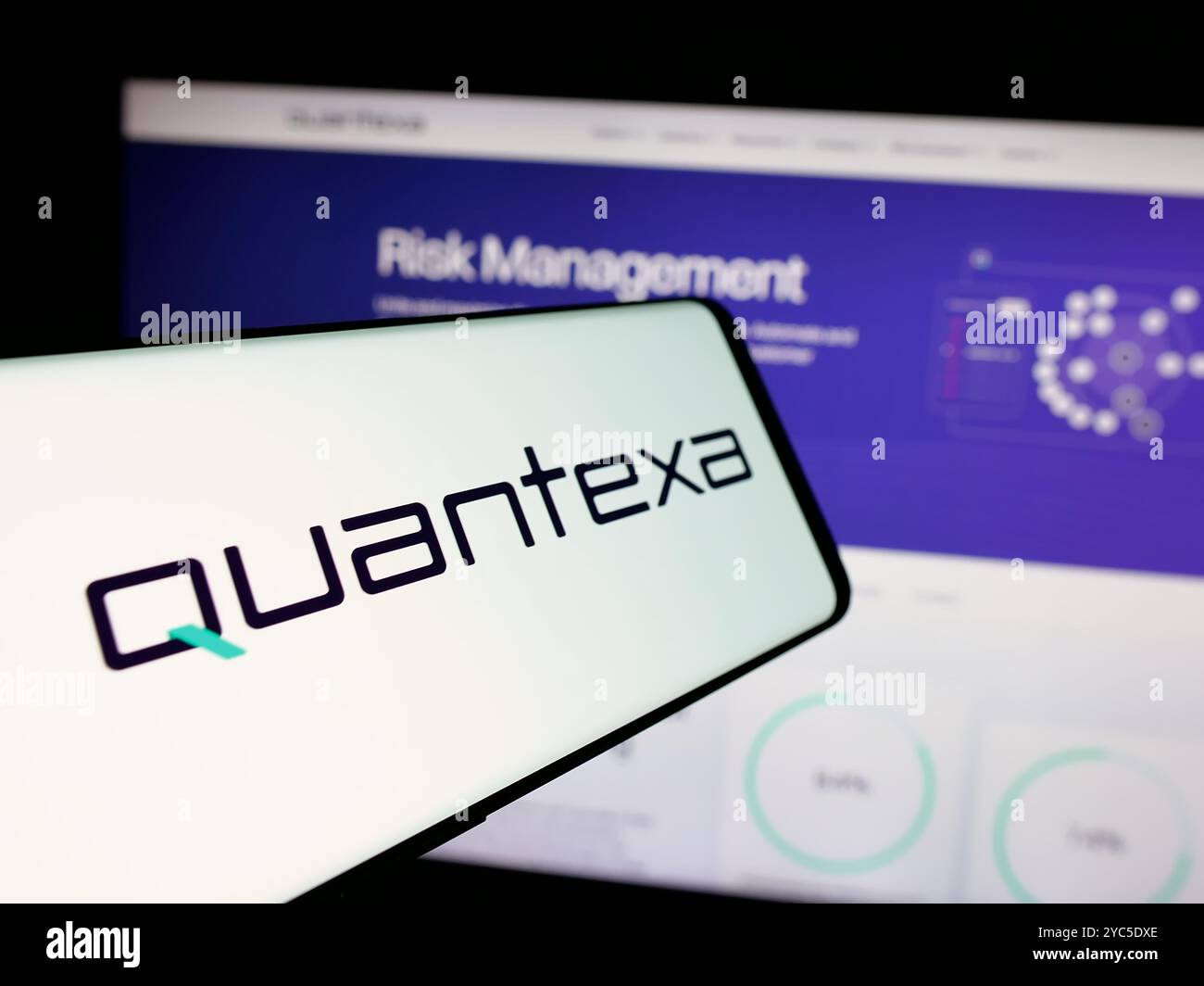Quantexa logo hi-res stock photography and images - Alamy