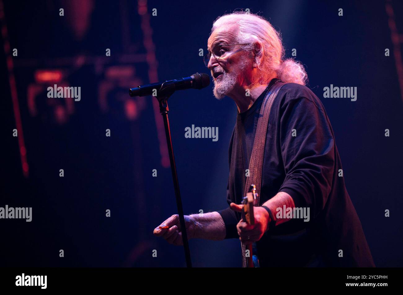 David Freiberg von Jefferson Starship live bei einem Konzert in der ...