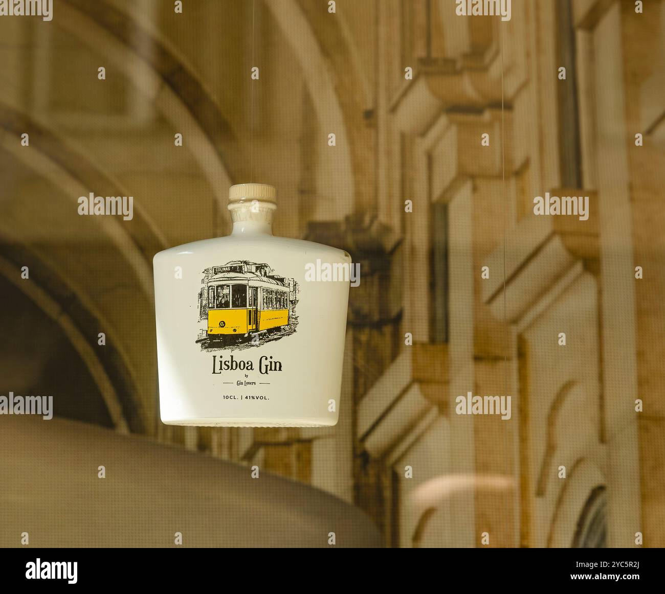 Gin on display hi-res stock photography and images - Alamy