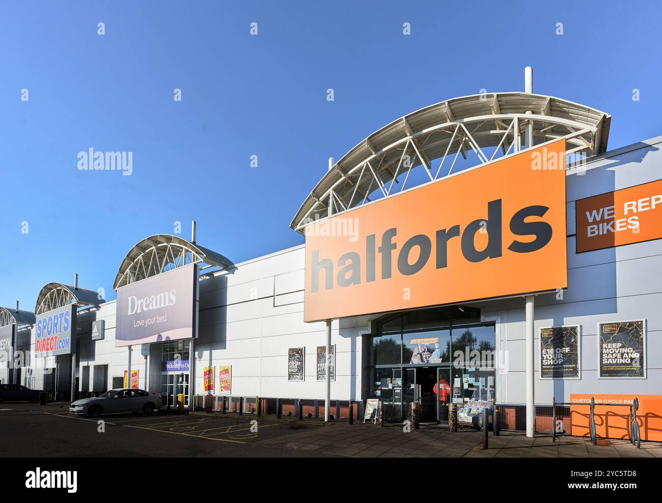 Halfords england hi-res stock photography and images - Alamy
