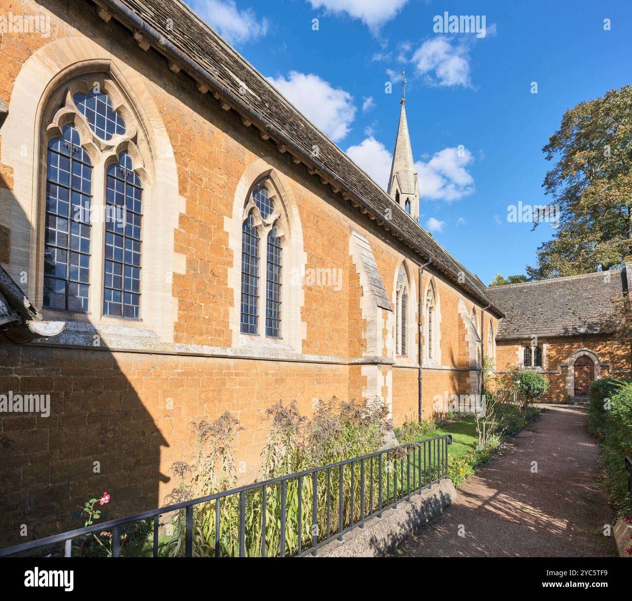 Kettering church hi-res stock photography and images - Alamy