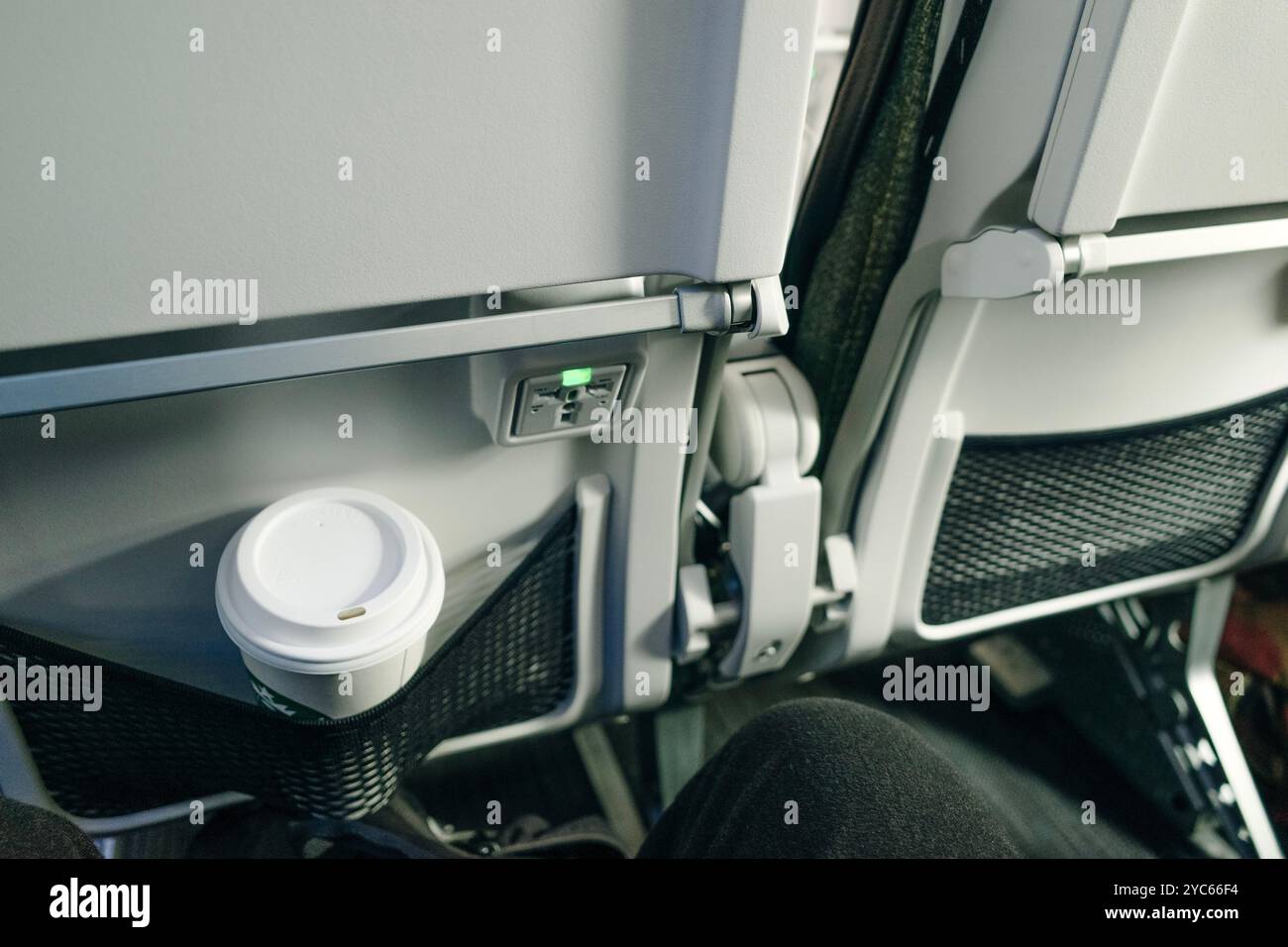 Airplane tray table hi-res stock photography and images - Alamy