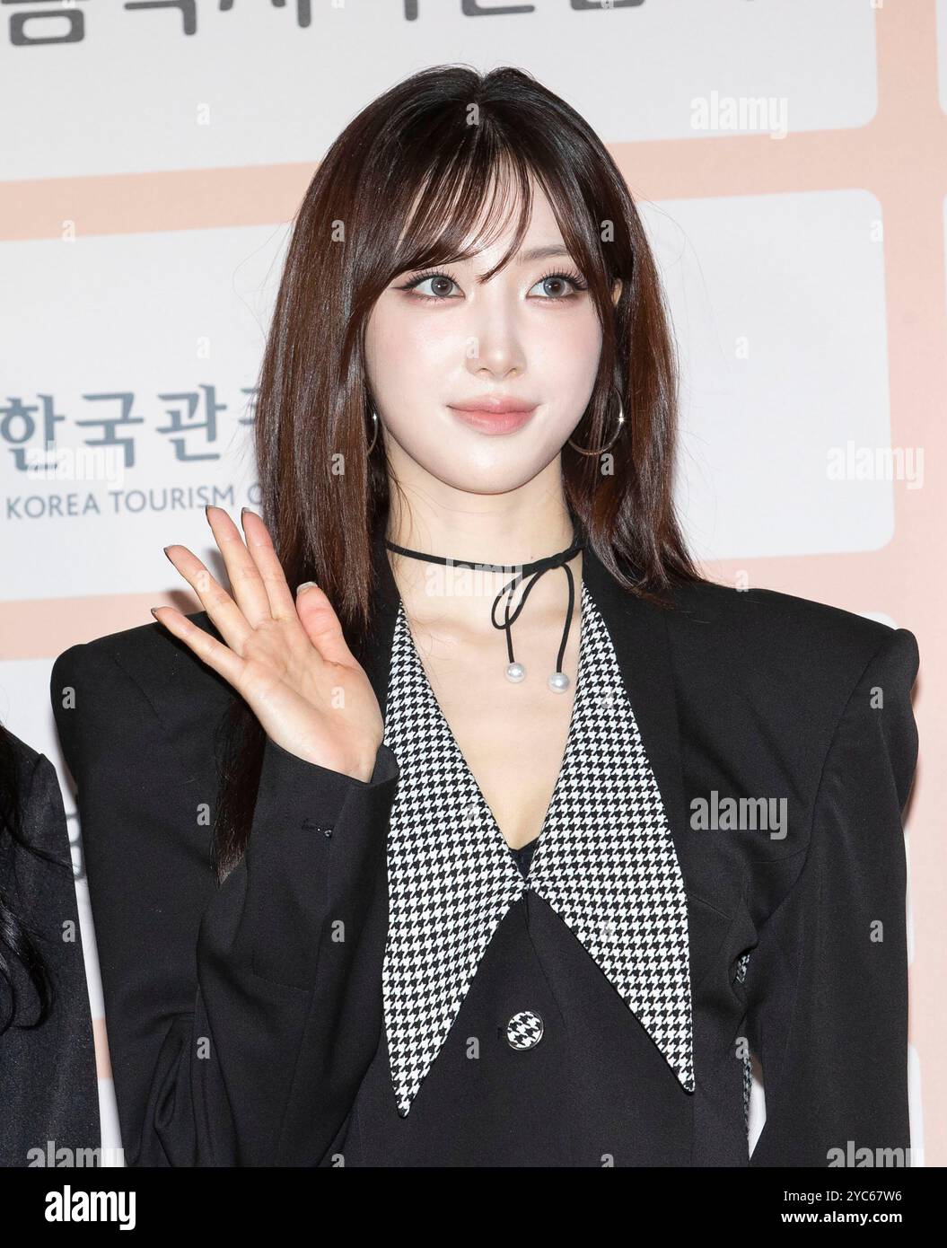 Goyang, South Korea. 19th Oct, 2024. Seoi, Riina, Hwiseo, and Yel, South Korean K-Pop girl group ...