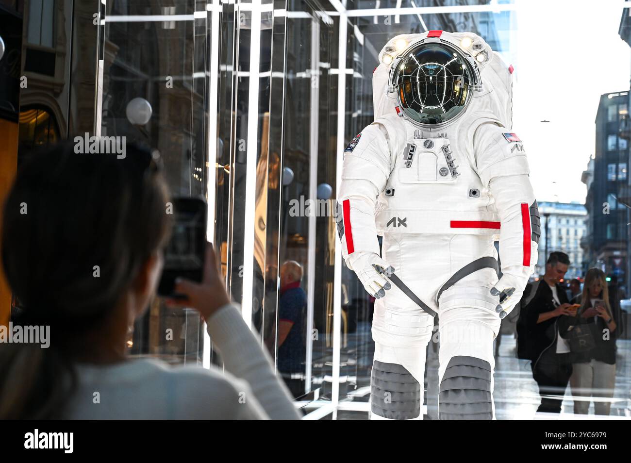 Axiom prada space suit hi-res stock photography and images - Alamy