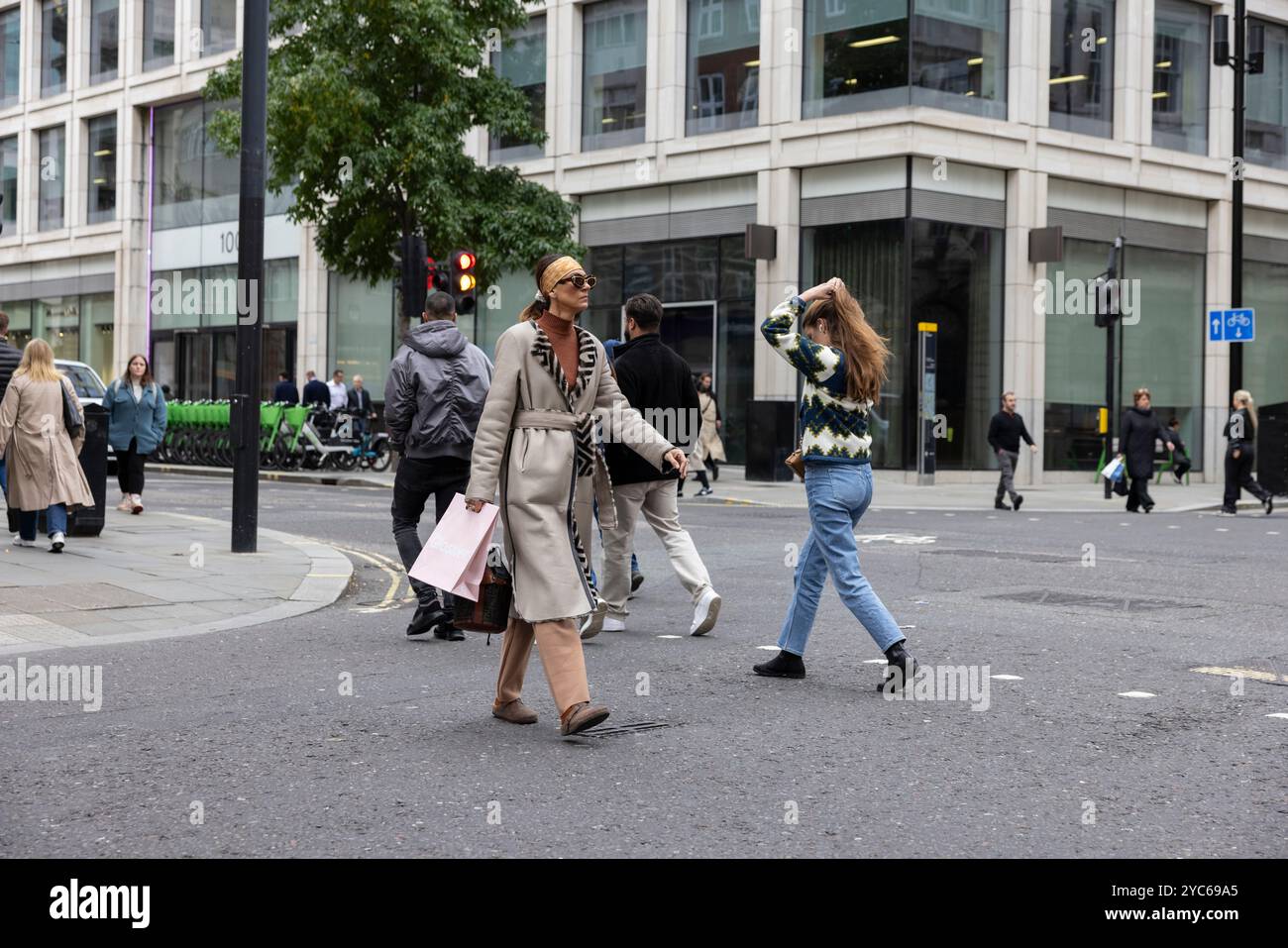Cheapside hi-res stock photography and images - Alamy