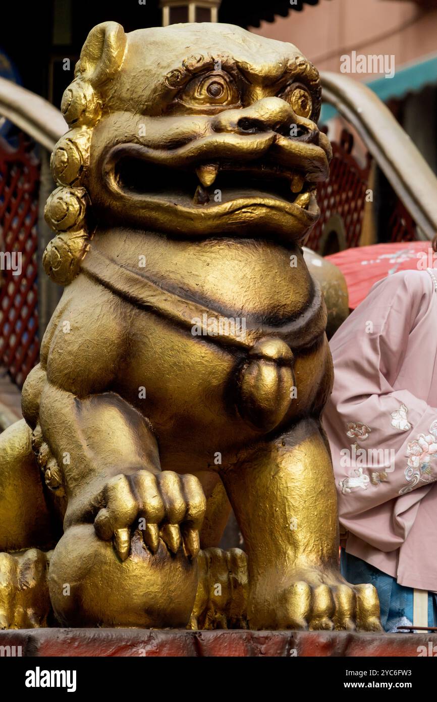 Chinese golden lion sculpture on a Lunar New Year parade float Stock ...