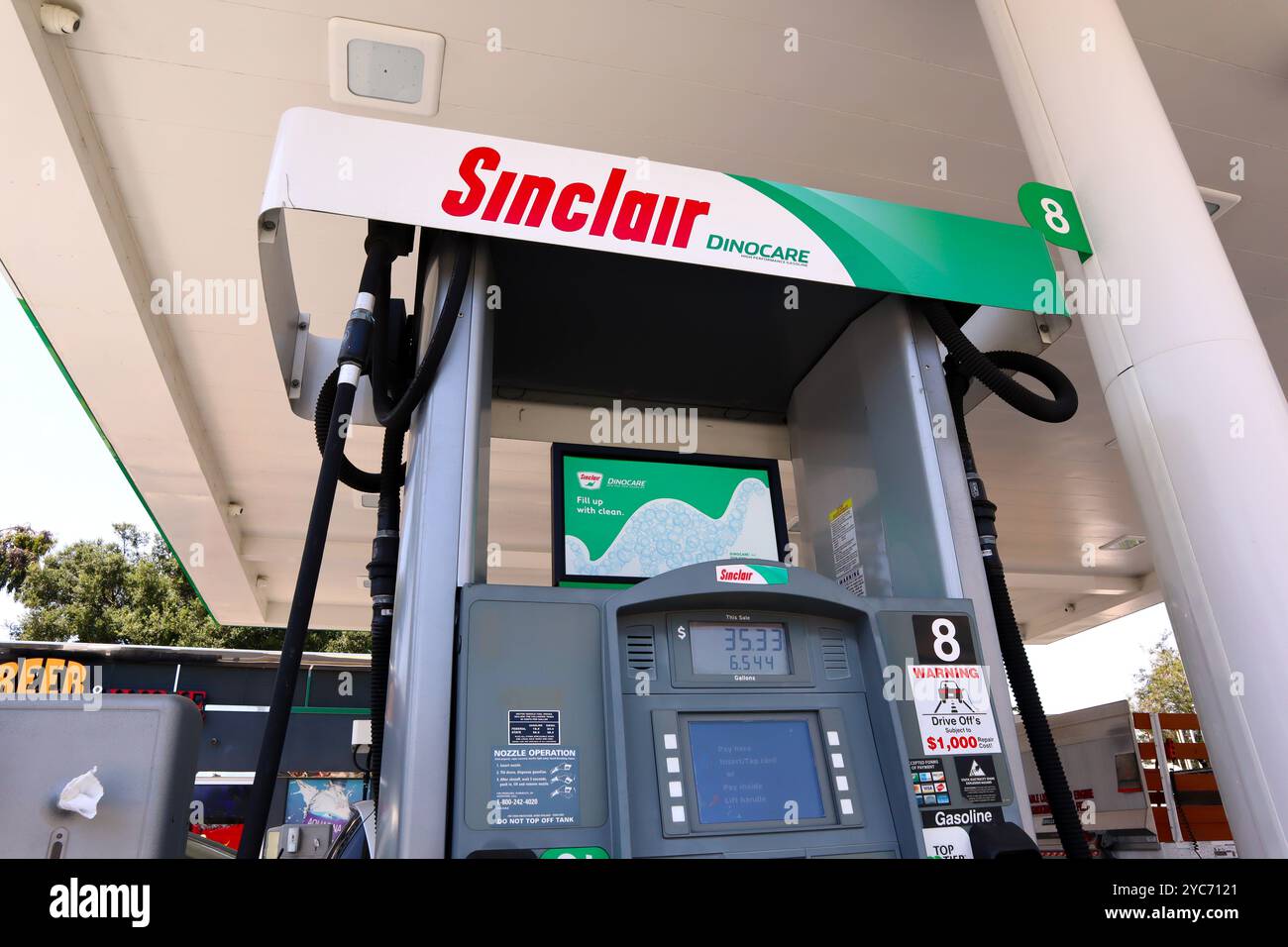 Sinclair Gas Station, owned by HF Sinclair Corporation Stock Photo - Alamy