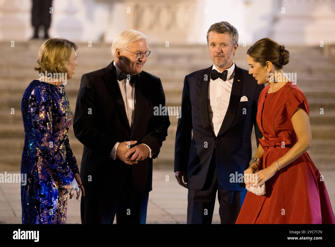 21 October 2024, Berlin: Federal President Frank-Walter Steinmeier (2nd ...
