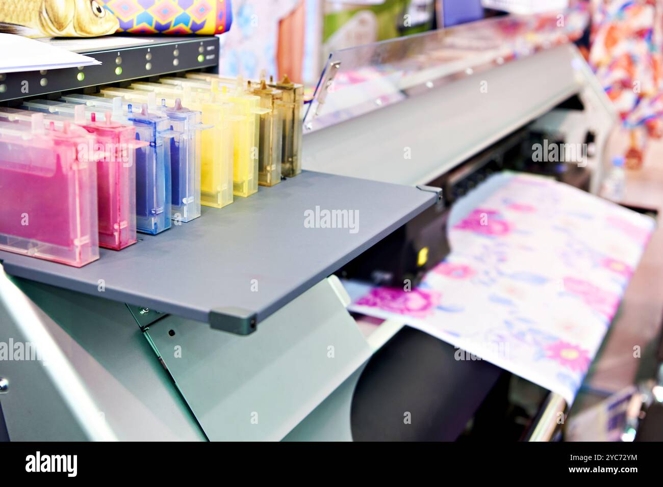 Ink level indicators for color industrial textile printer cartridges ...