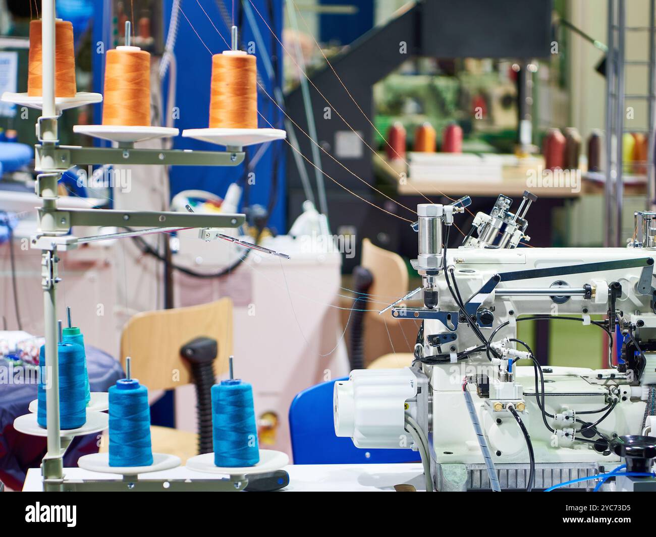 Modern sewing machine overlock hi-res stock photography and images - Alamy