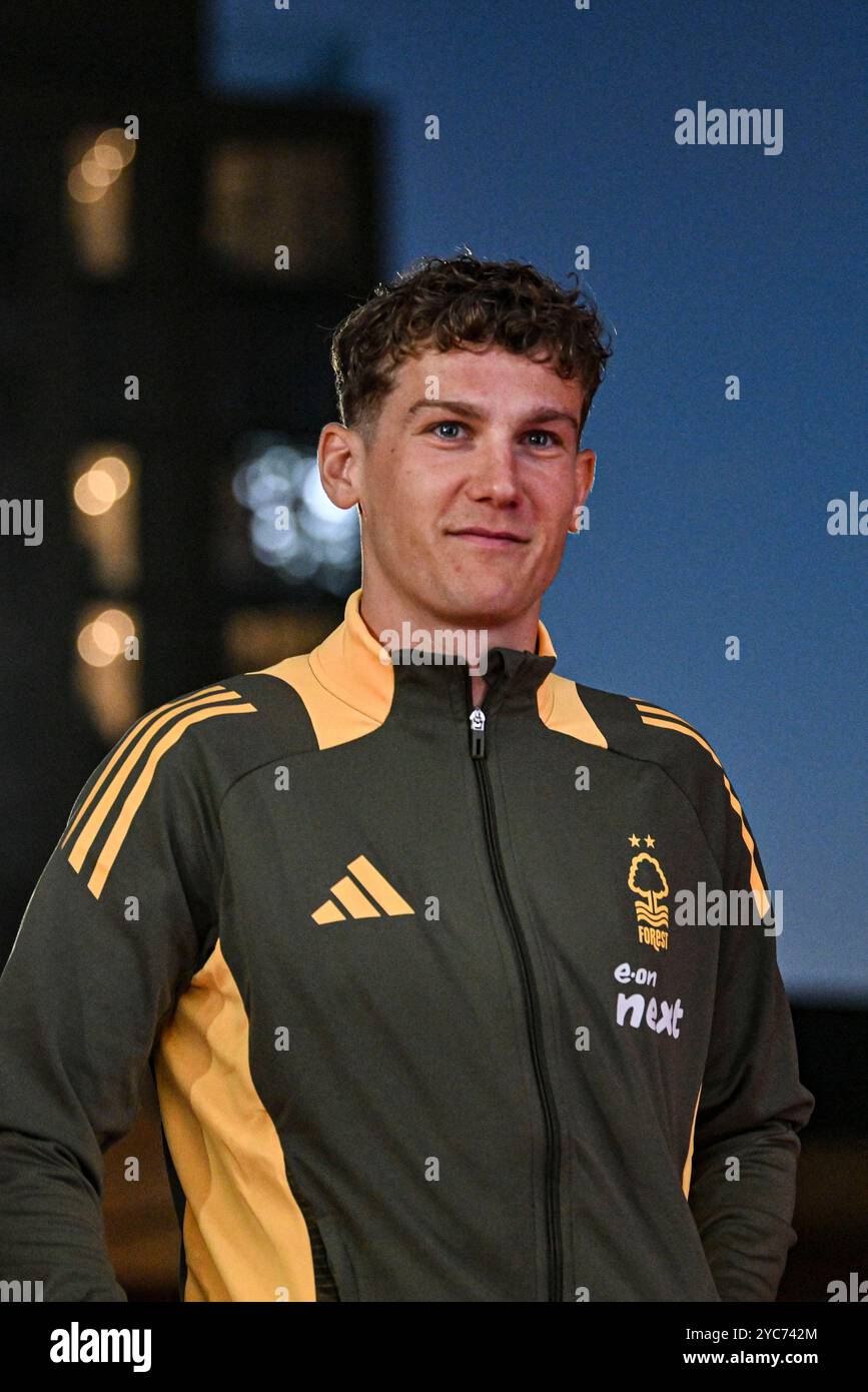 The City Ground, Nottingham, UK. 21st Oct, 2024. Premier League ...