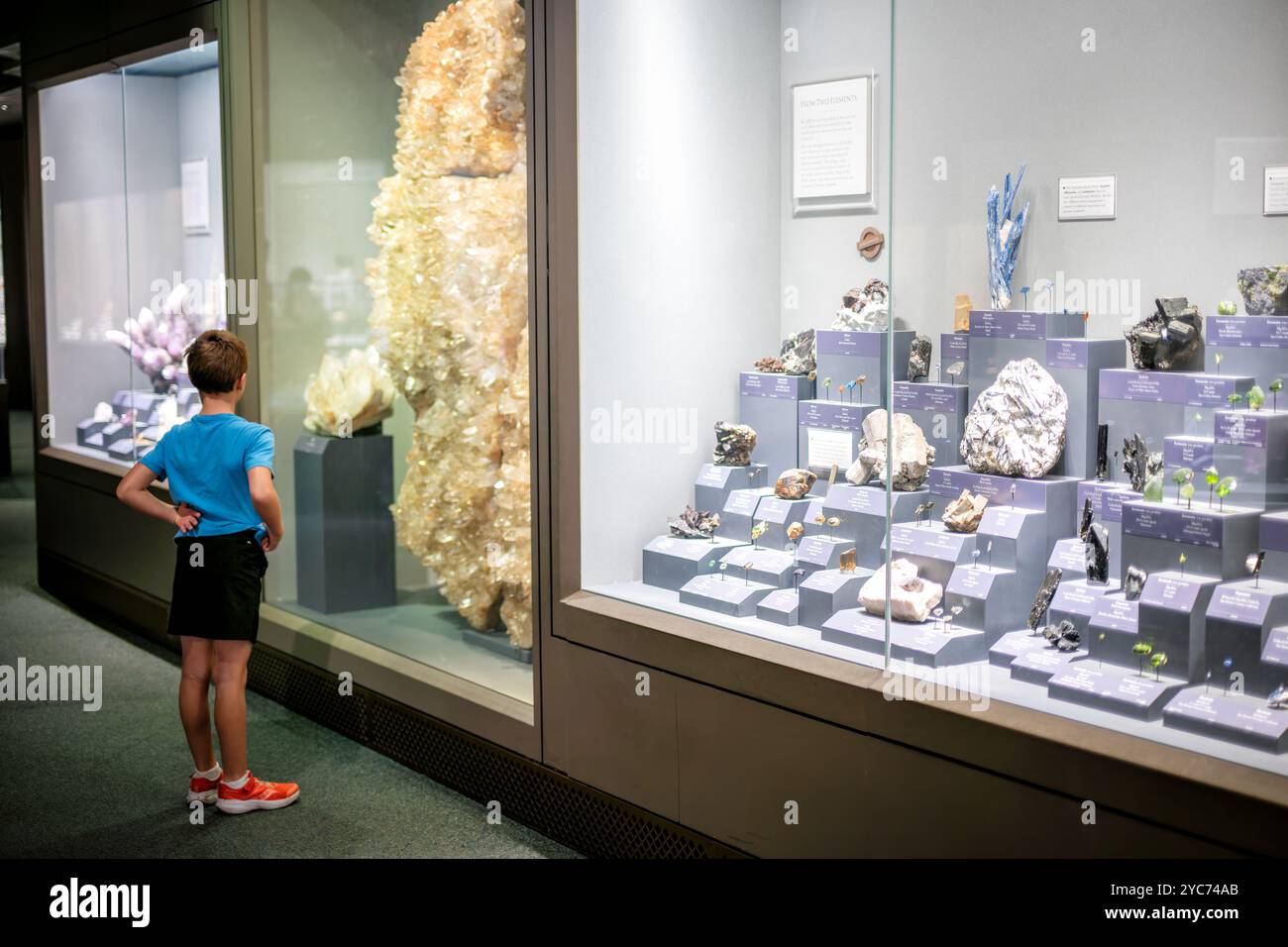 Mineral gallery smithsonian hi-res stock photography and images - Alamy