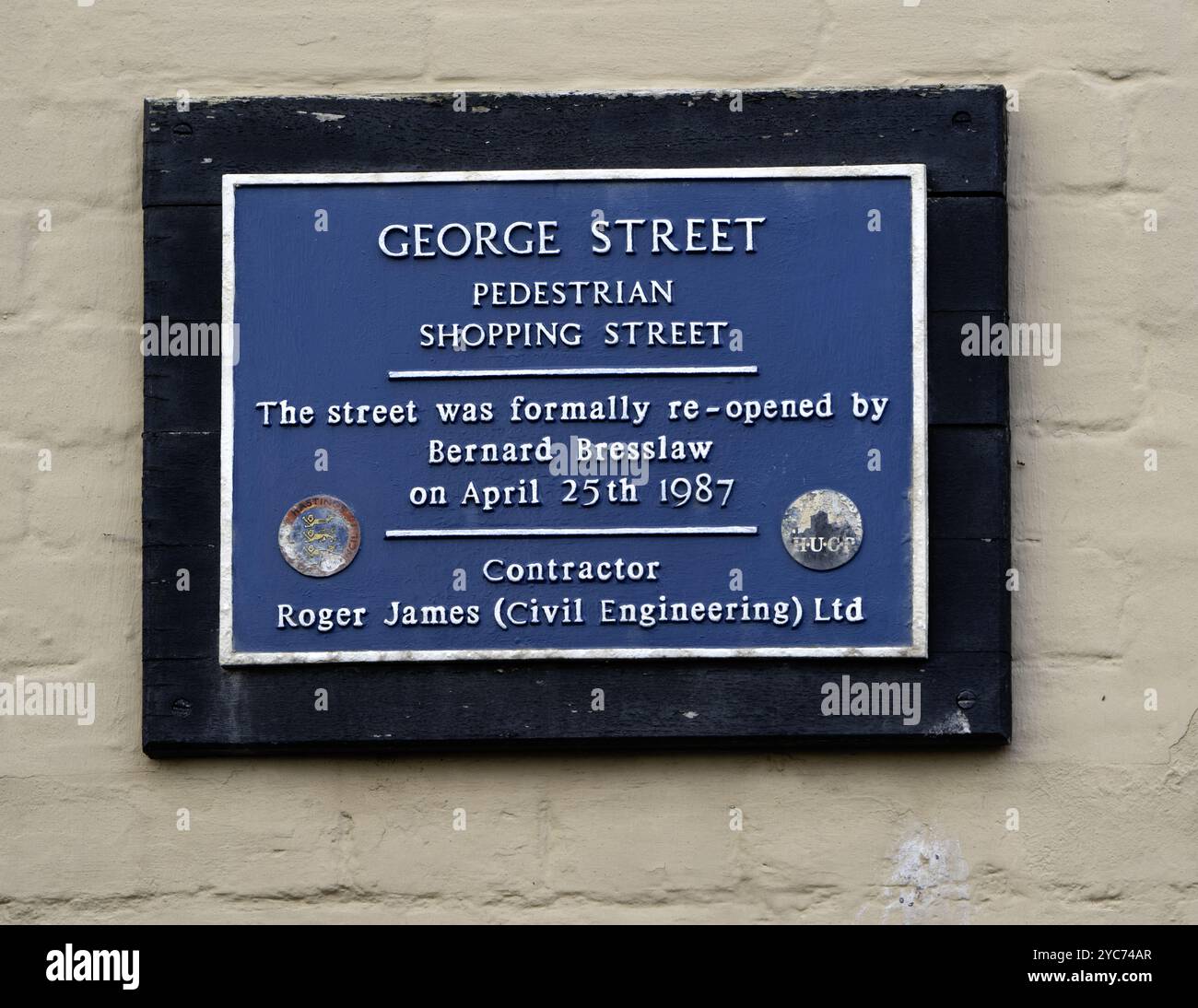 Hastings blue plaques hi-res stock photography and images - Alamy