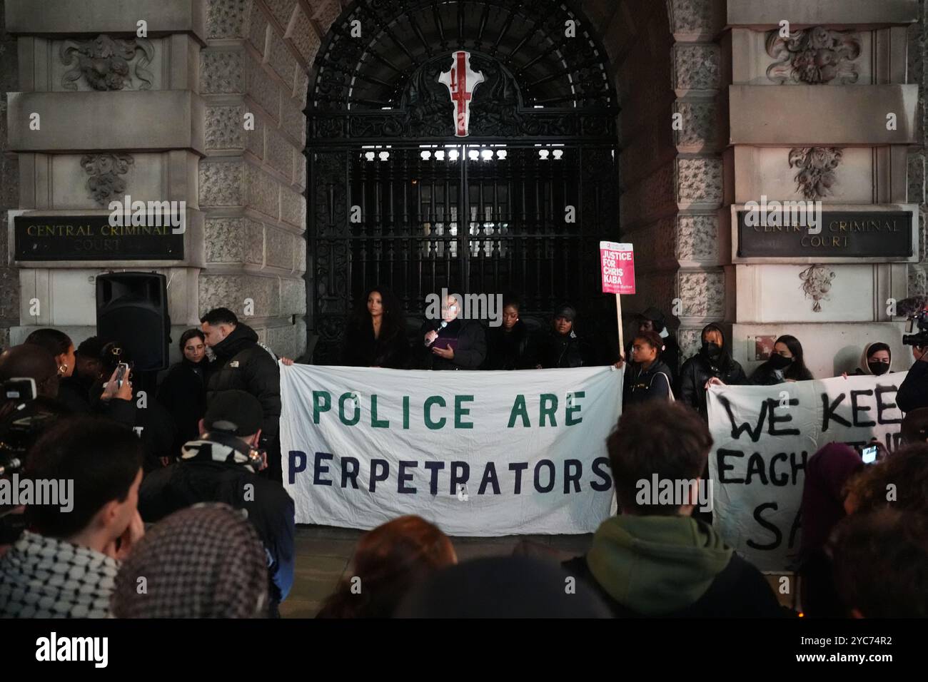 Temi Mawale, Kayza Rose, Sheeda Queen along with friends and family of ...