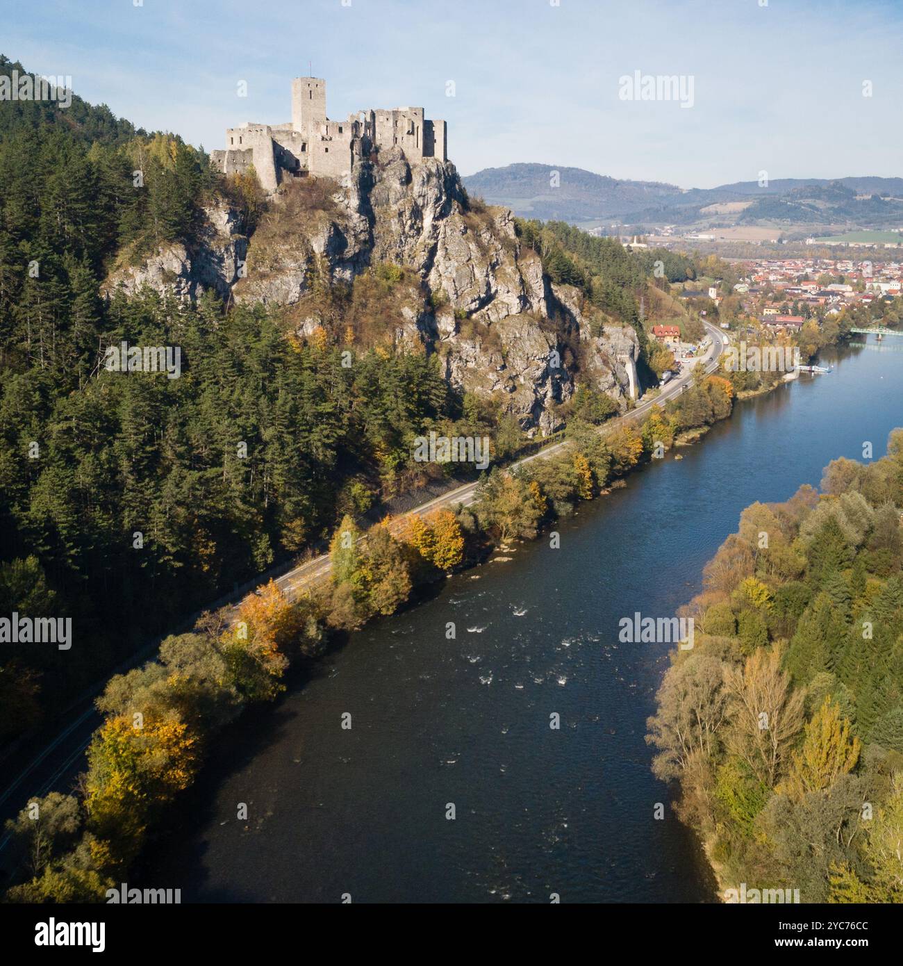 Medieval caste hi-res stock photography and images - Alamy