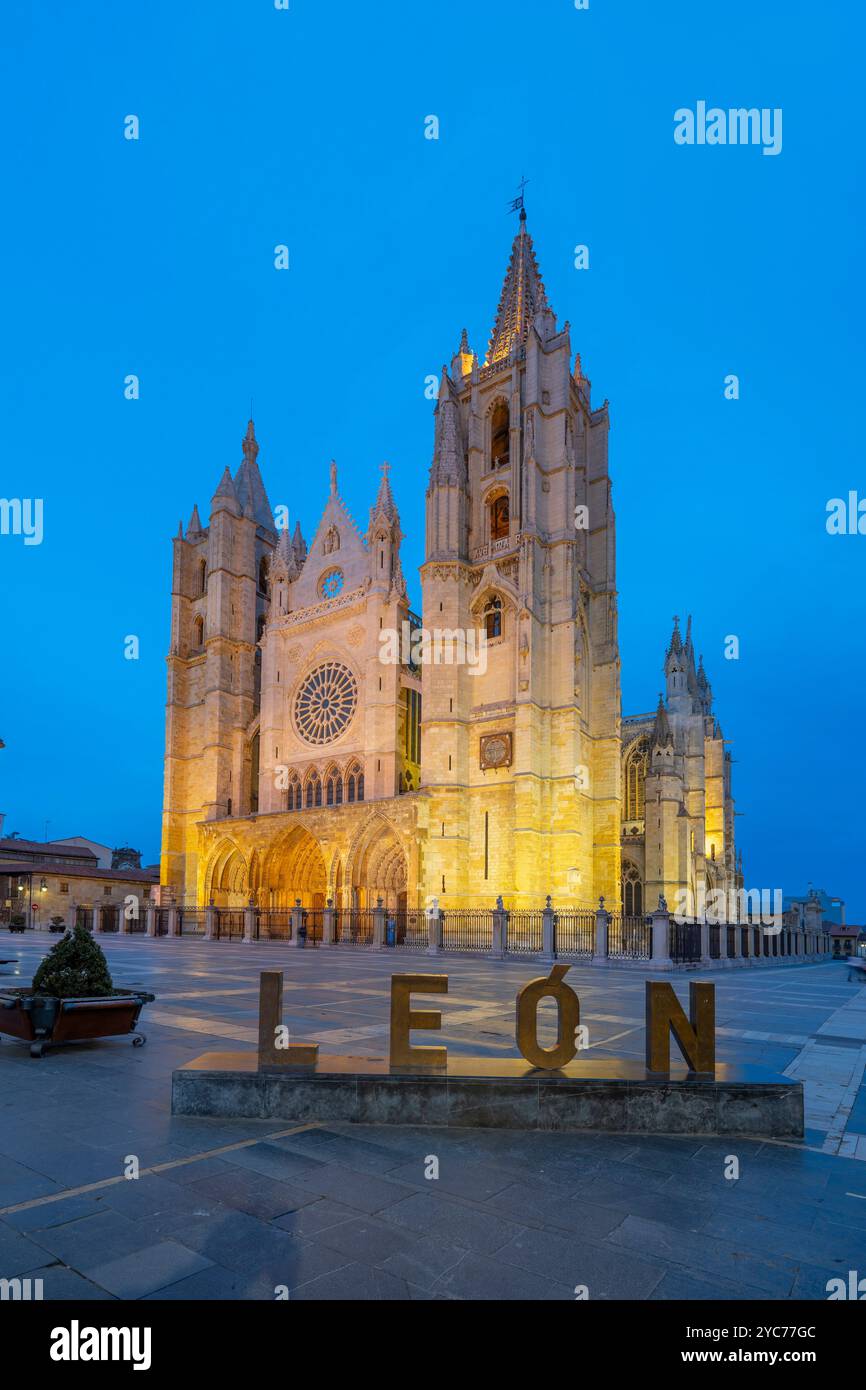 Santa María De León Cathedral, León, Castile and León, Spain Stock ...
