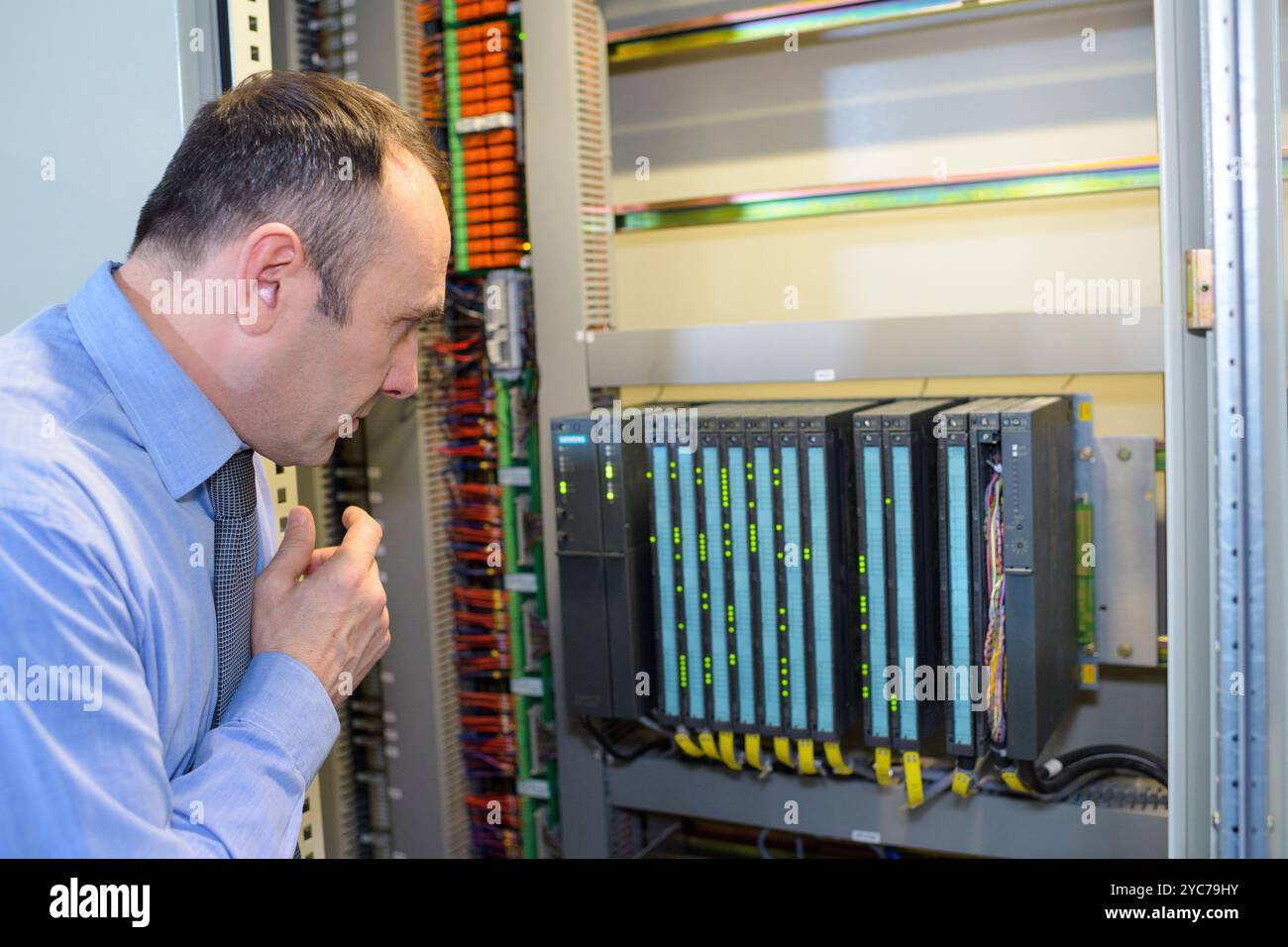 Admin center hi-res stock photography and images - Alamy