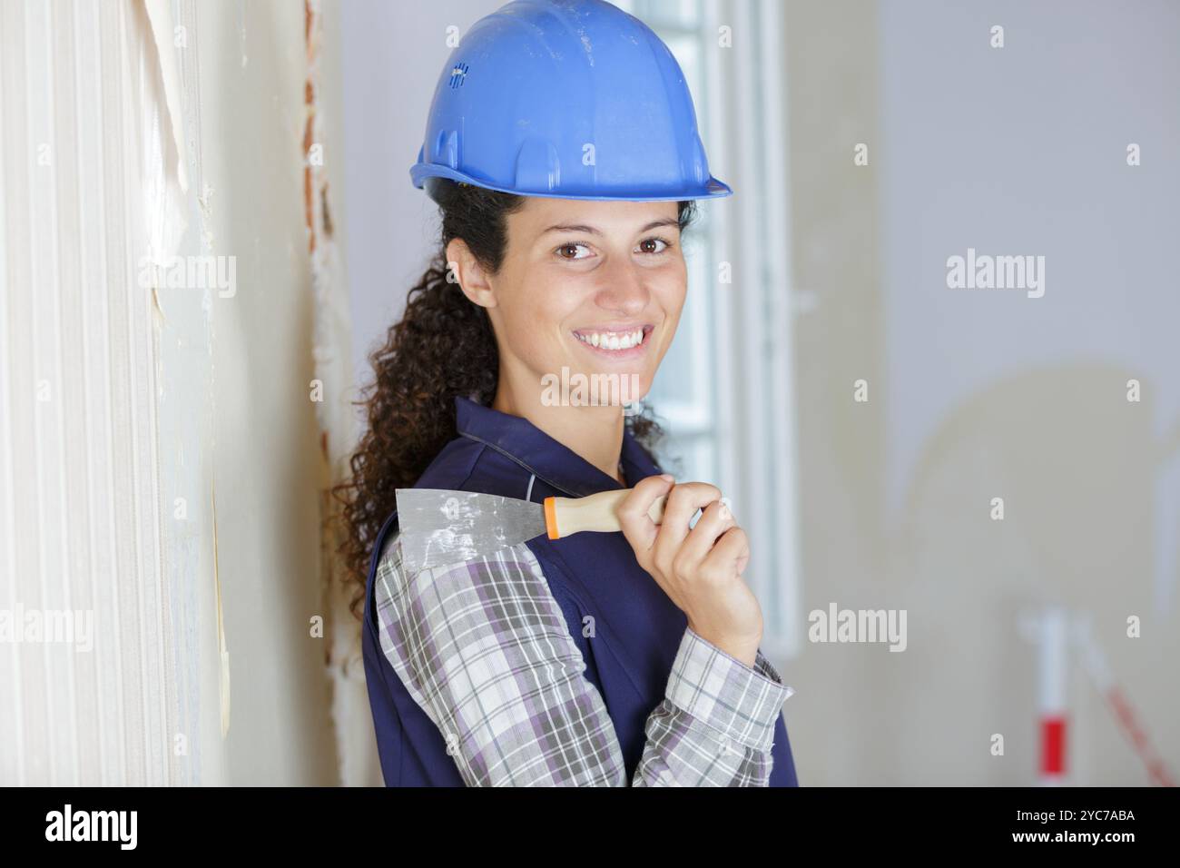 Female construction crew hi-res stock photography and images - Alamy