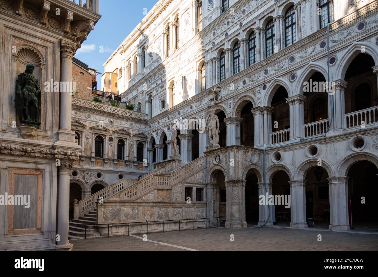 The doge palace courtyard in Venice Stock Photo - Alamy