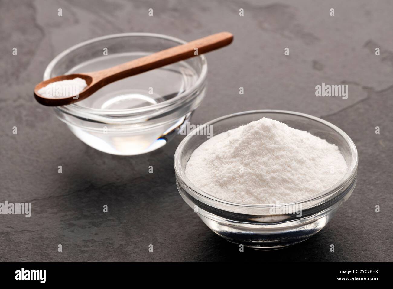 Baking soda to mix with water - Healthy food Stock Photo - Alamy