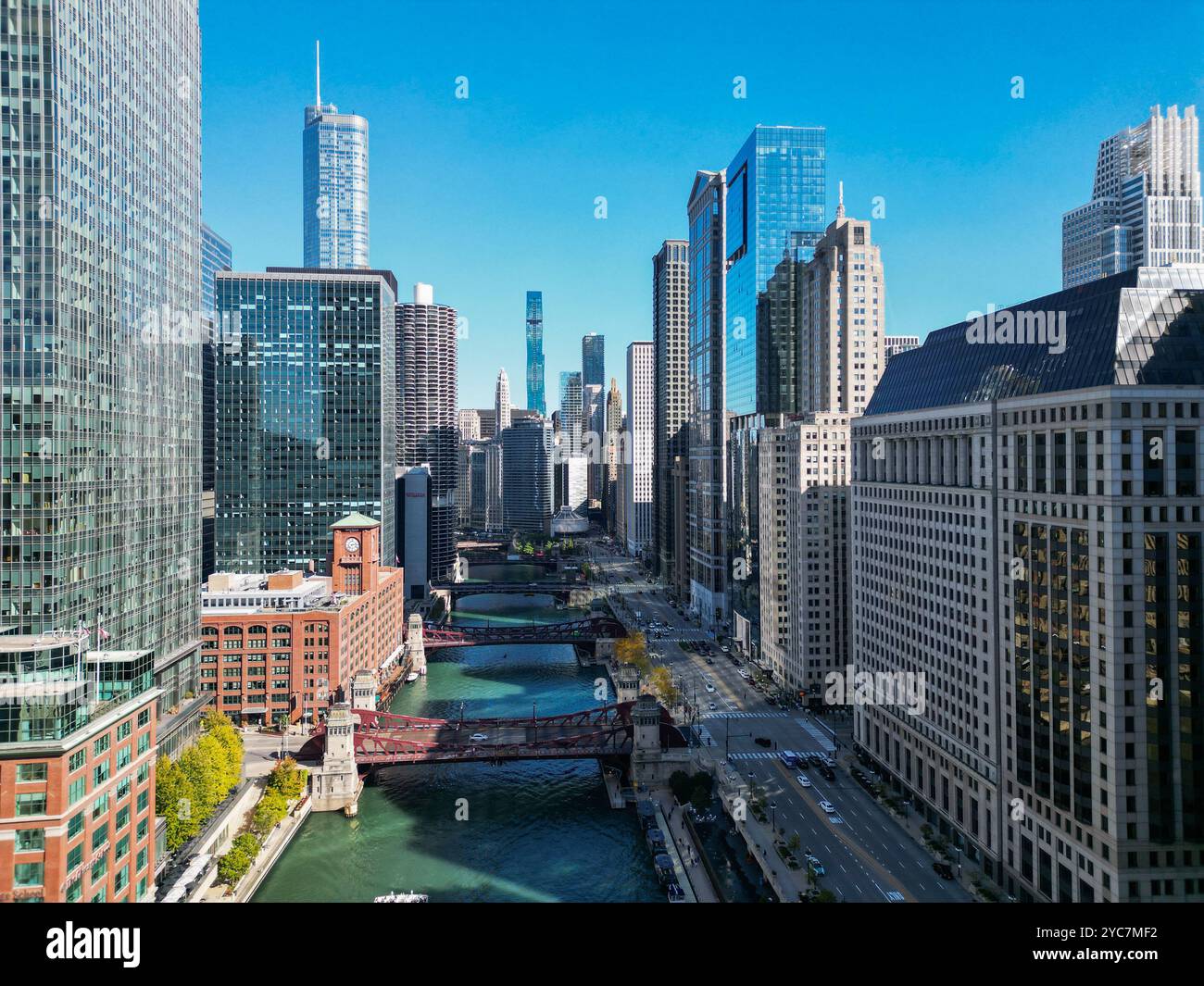 Chicago, USA - October 08, 2024: Iconic Chicago downtown cityscape at ...
