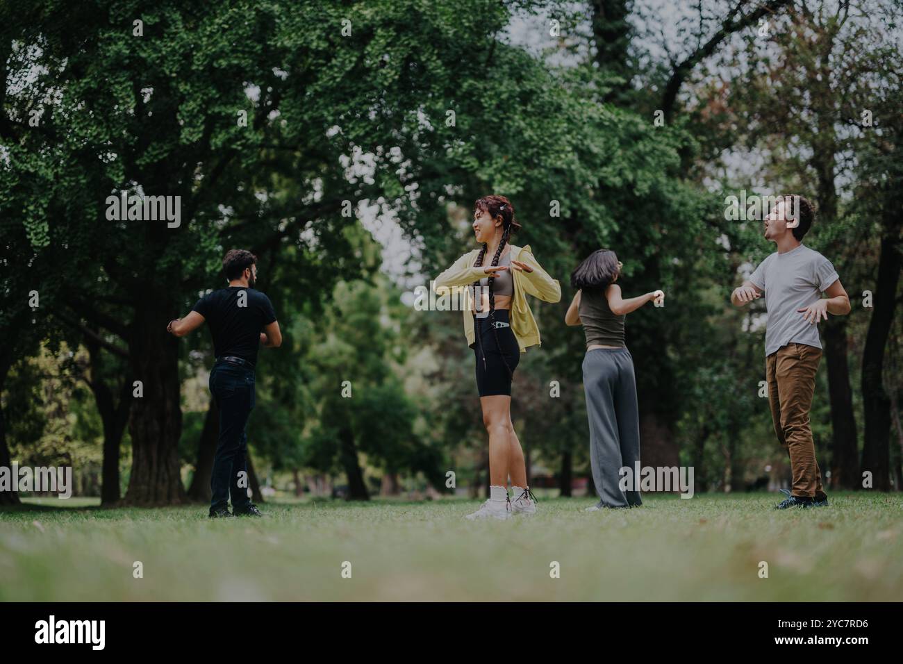 Group students participate in hi-res stock photography and images - Alamy