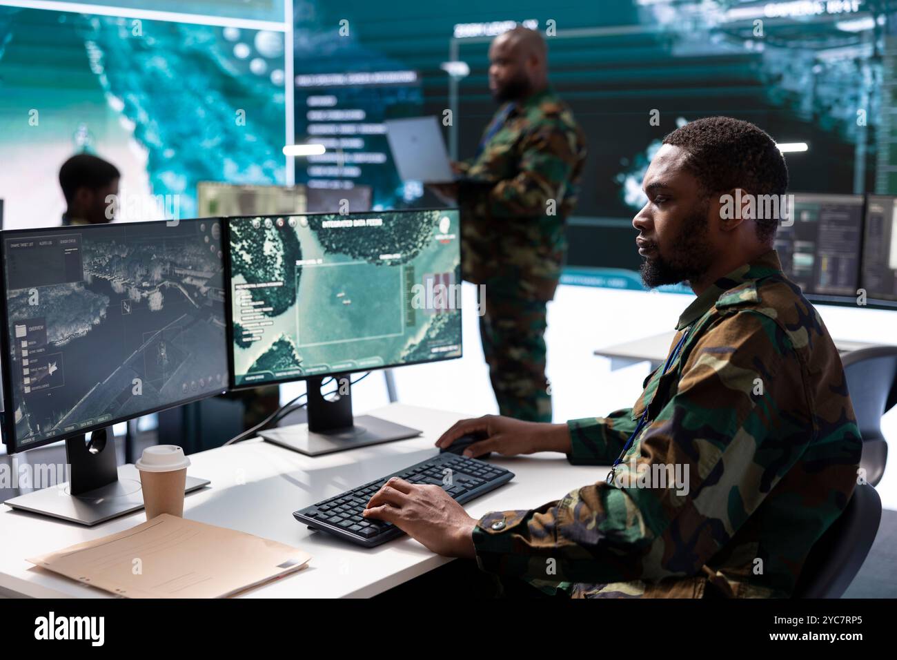 Military officers work in high hi-res stock photography and images - Alamy