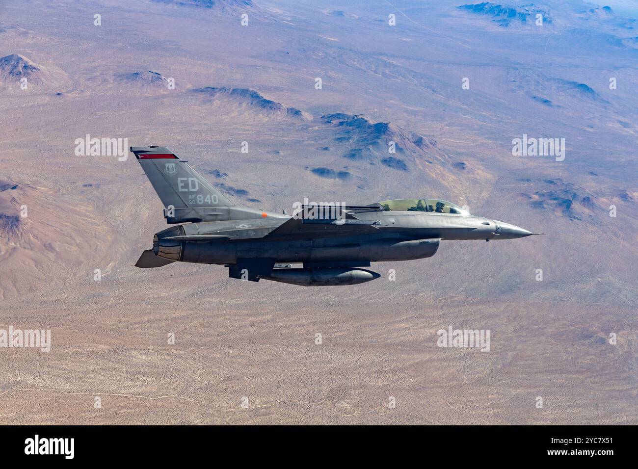 Edwards AFB F-16D 90-840 flies over the high desert of Southern ...