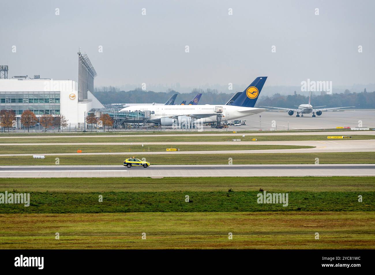 Munich, Bavaria, Germany - October 21, 2024: Lufthansa Airline aircraft ...
