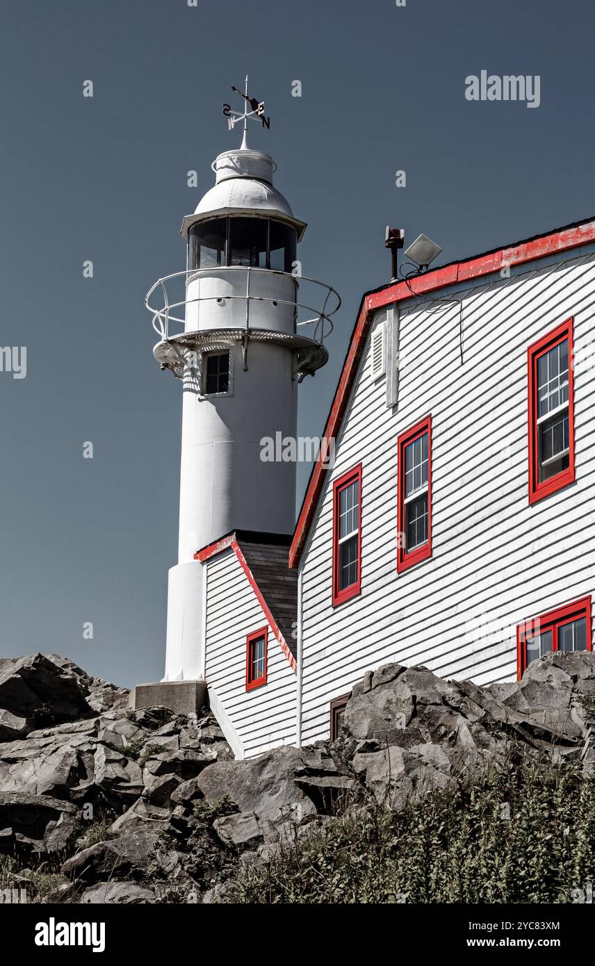 Lobster Head Cove Lighthouse, Rocky Harbour, Newfoundland, Canada Stock ...