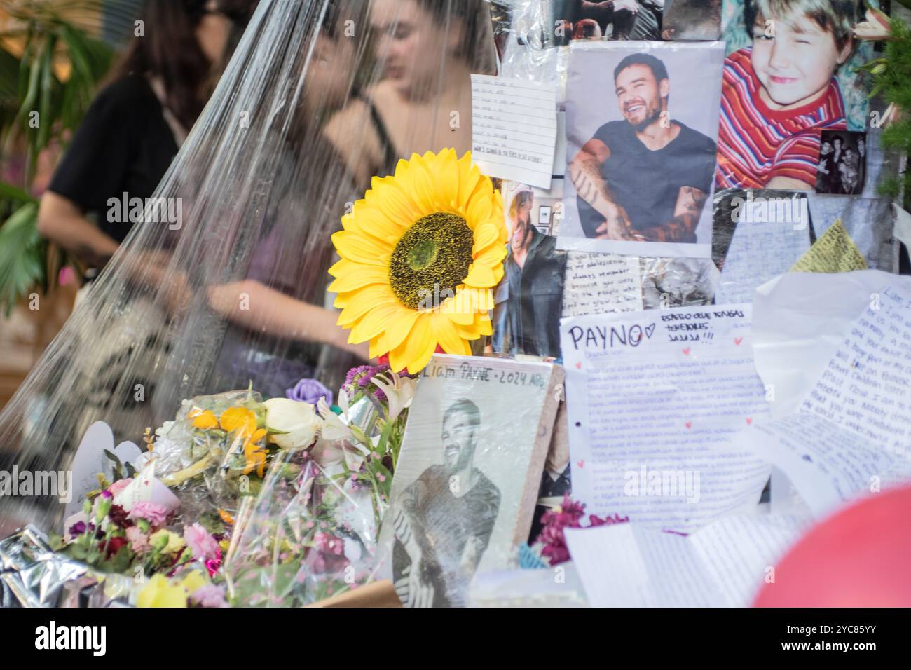 Liam payne memorial hi-res stock photography and images - Alamy