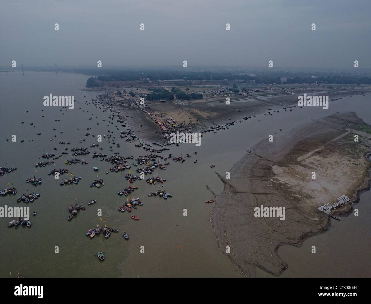 Triveni sangam prayagraj hi-res stock photography and images - Alamy