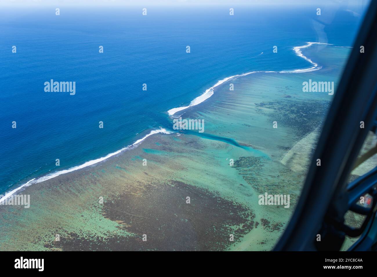 A mesmerizing aerial view of Mauritius's iconic underwater waterfalls ...