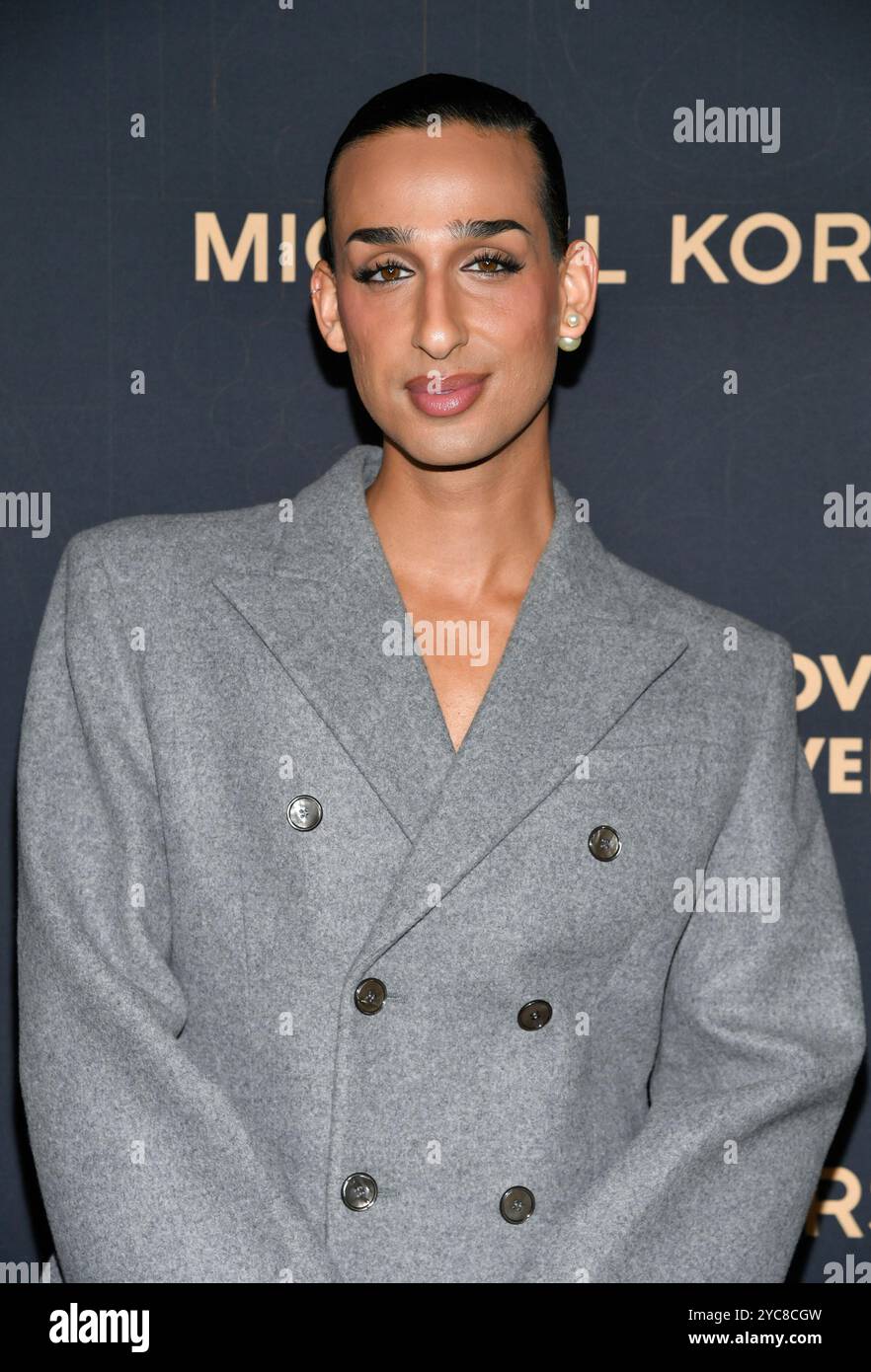 Cyrus Veyssi attends the God's Love We Deliver Golden Heart Awards at ...